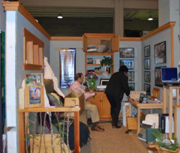 Modular Exhibit Systems | Non-warping patented wooden pivot door ...