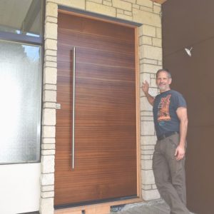 Pivot Doors - Luxury Pivot Doors made with Sing Core