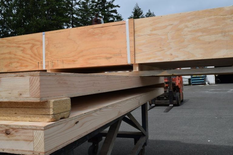 SIP Panels Structural Insulated Panels | Non-warping patented wooden ...